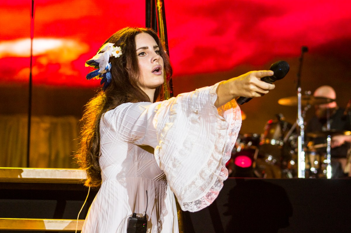 Lana Del Rey Pays Tribute to Family Legacy in New Single “The Grants ...