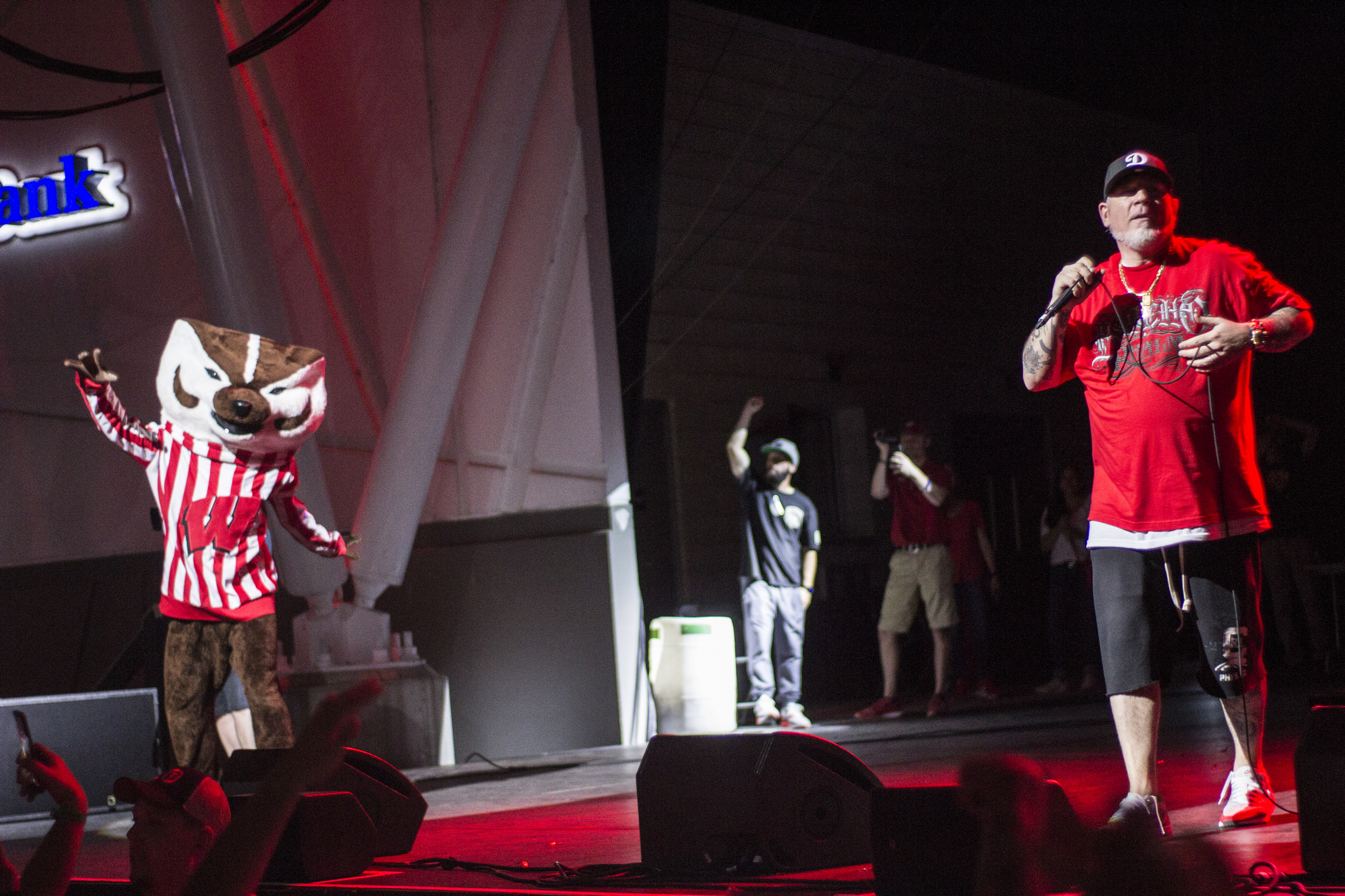 House of Pain Invites Wisconsin’s Bucky The Badger on Stage for “Jump ...