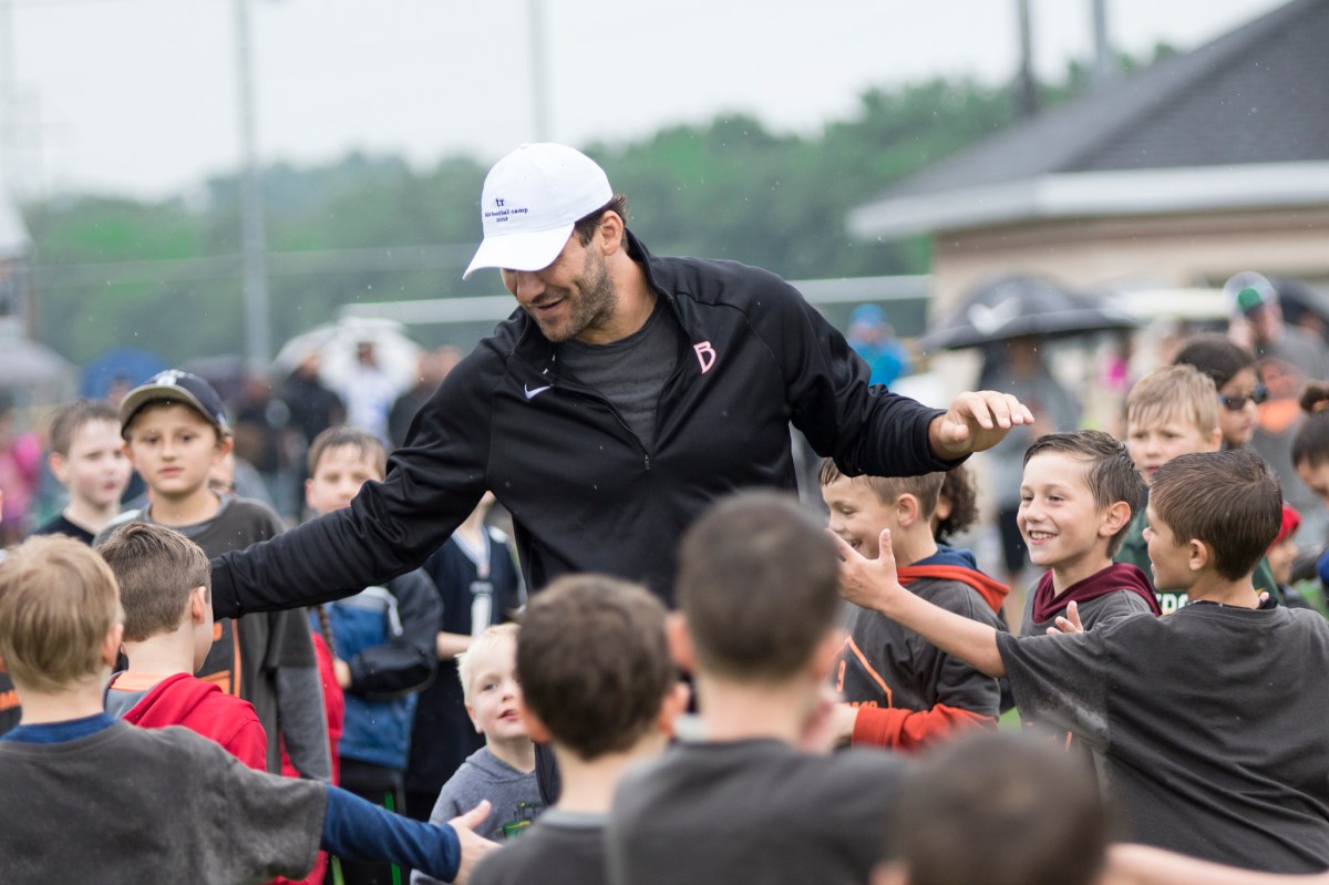 Tony Romo Returns Home to Burlington, WI for Annual Football Camp | The ...