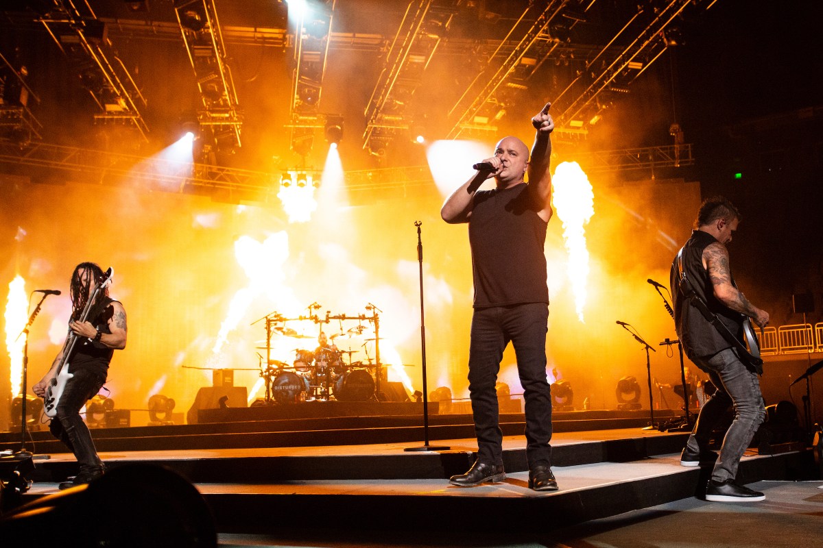 Check Out Photos from Disturbed’s Headlining Milwaukee Tour Stop | The ...