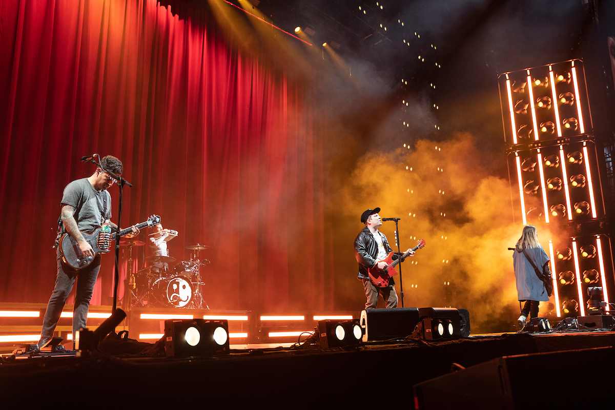 Review: Fall Out Boy’s Electrifying Homecoming at Chicago’s Wrigley ...