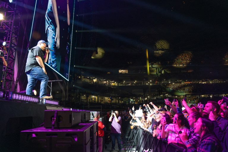Photos: Luke Combs’ “Growin’ Up & Gettin’ Old” Stadium Tour Kickoff at ...